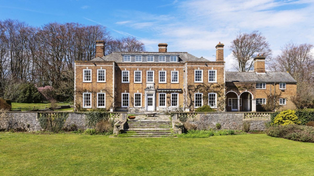 Mount Harry 1 – Heretic TOC